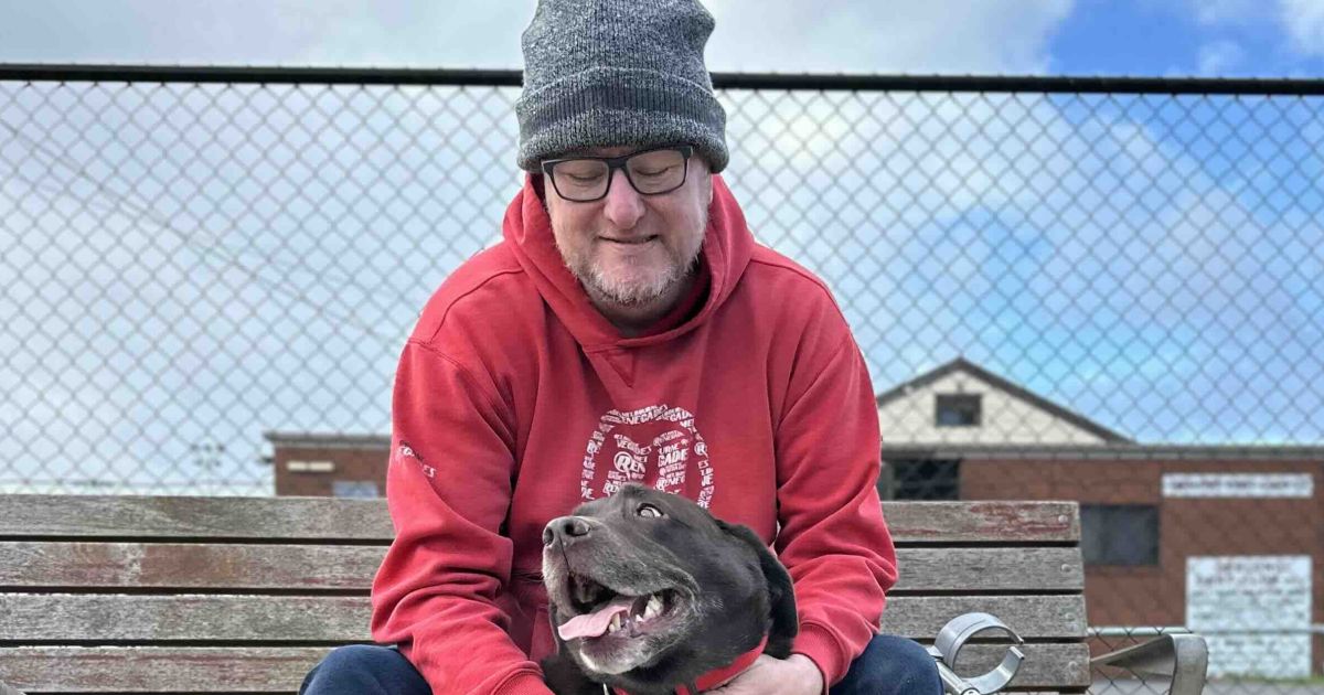 Rodney and Molly - Pets Of The Homeless | There's nowhere she'd rather be